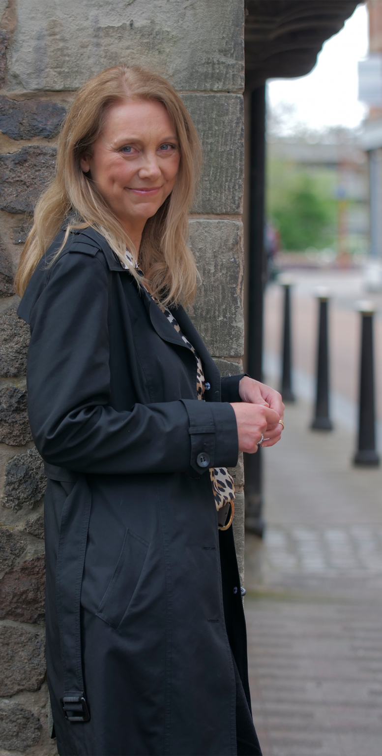 About – Jo Hayward